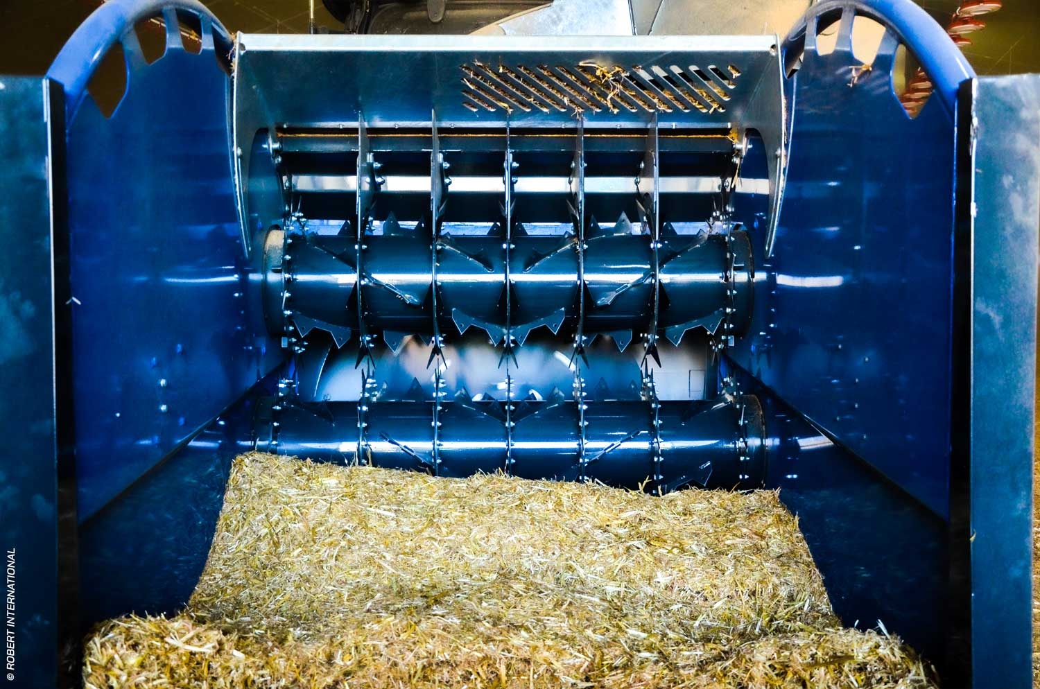 Pailleuse avicole P210 pour volailles | Atelier Robert